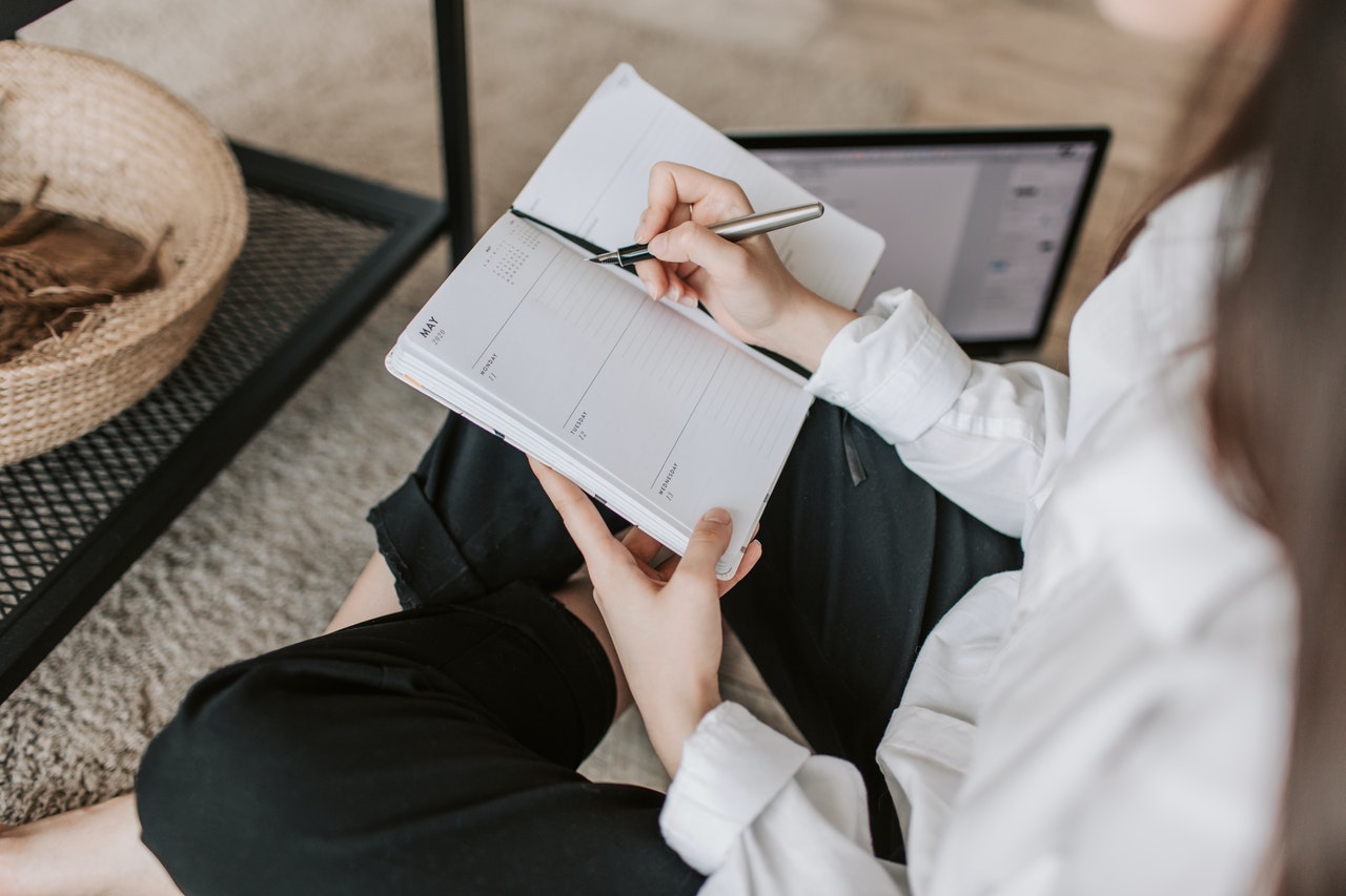 Effective Critical Analysis Writing Tips - Tricky Enough